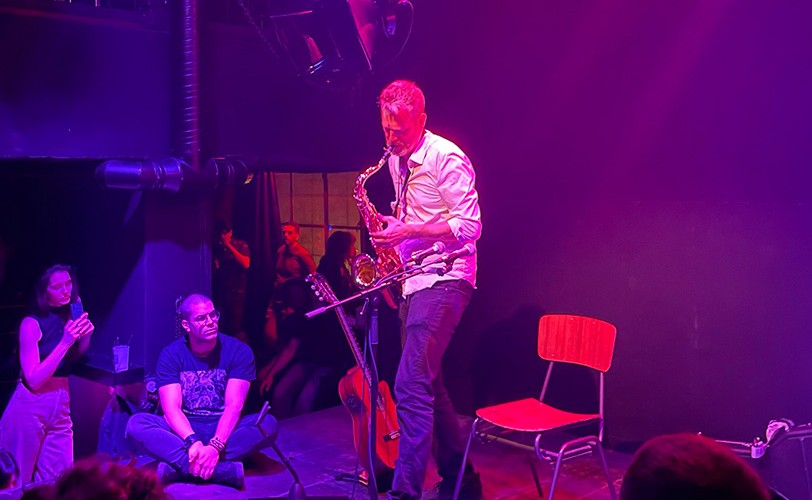 Matt Elliott @ six d.o.g.s., 03/06/23