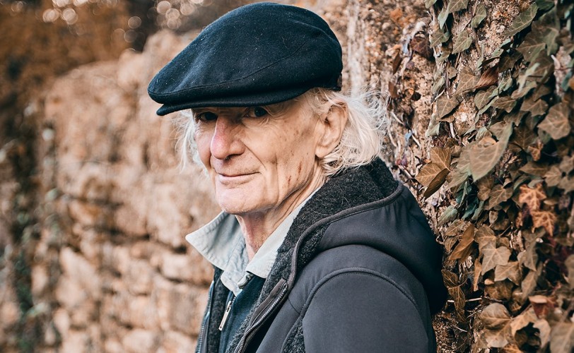 Peter Hammill: «Σήκωνα το χέρι και νέες λέξεις έπεφταν στην αγκαλιά μου!»