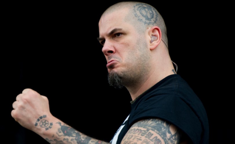 Anselmo: «Με εξοργίζουν Scott Ian και Robb Flynn»