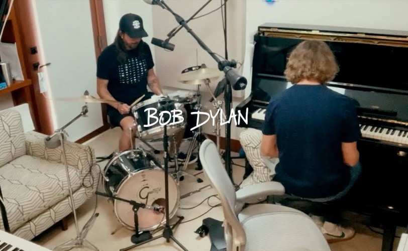 Dave Grohl και Greg Kurstin διασκευάζουν Bob Dylan
